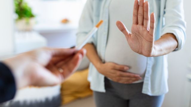 Zašto su cigarete veliko NE u trudnoći | Bebologija - Škola za trudnice